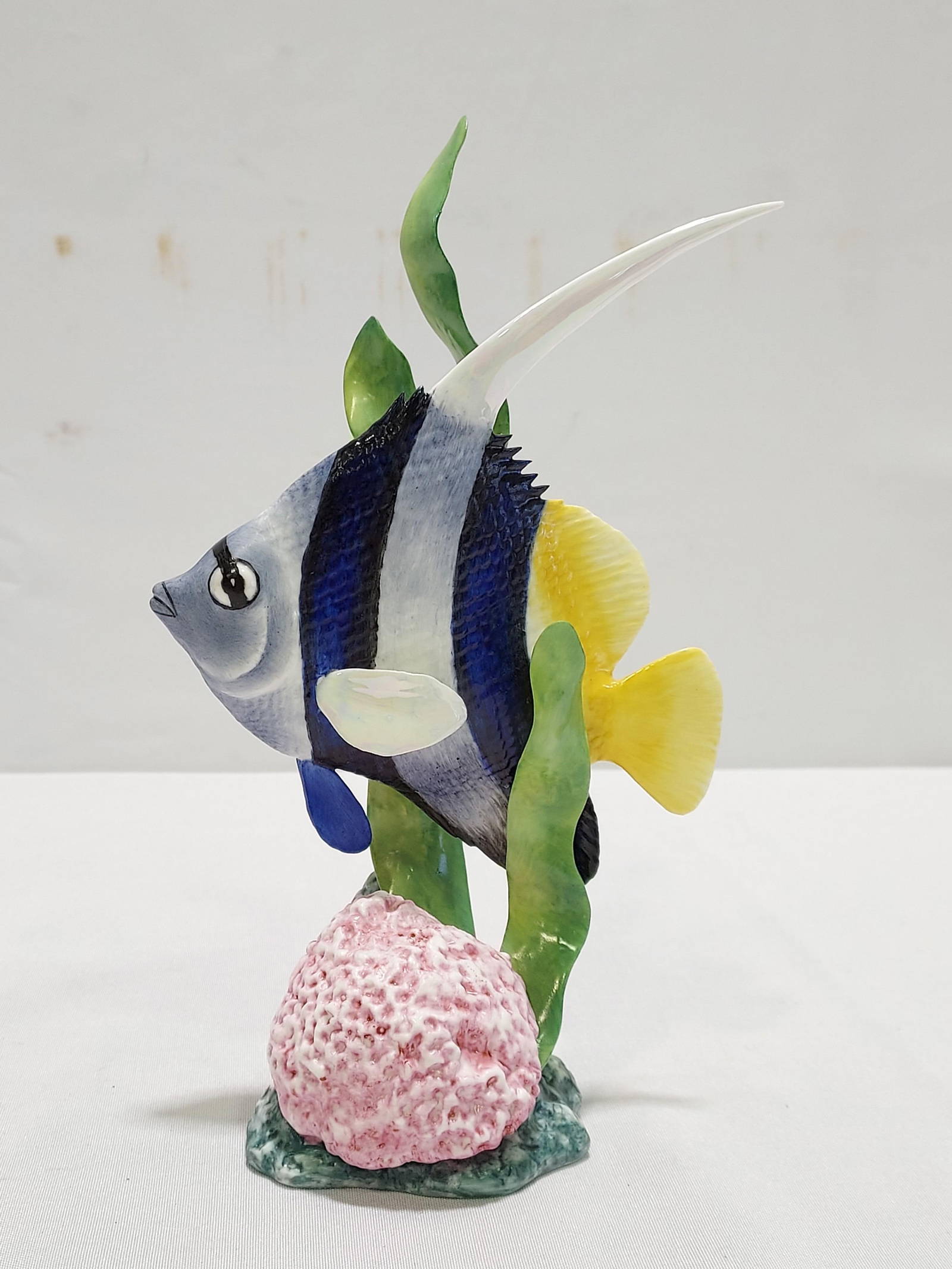 Boehm Fine Porcelain Tropical Wimple Fish Figurine Auction
