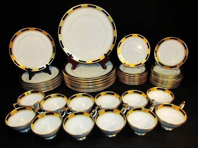 AYNSLEY ENGLISH BONE CHINA: EMPRESS COBALT PATTERN