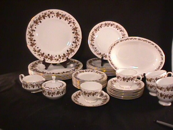Wedgwood Bone China Autumn Vine Dinnerware