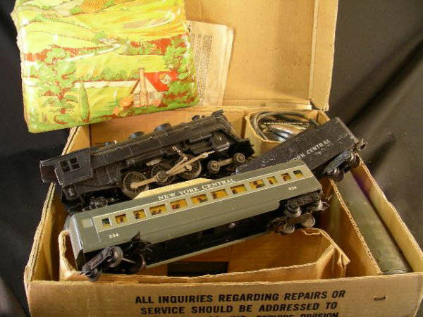 Louis Marx & Co Streamline Electrical Train See Pics