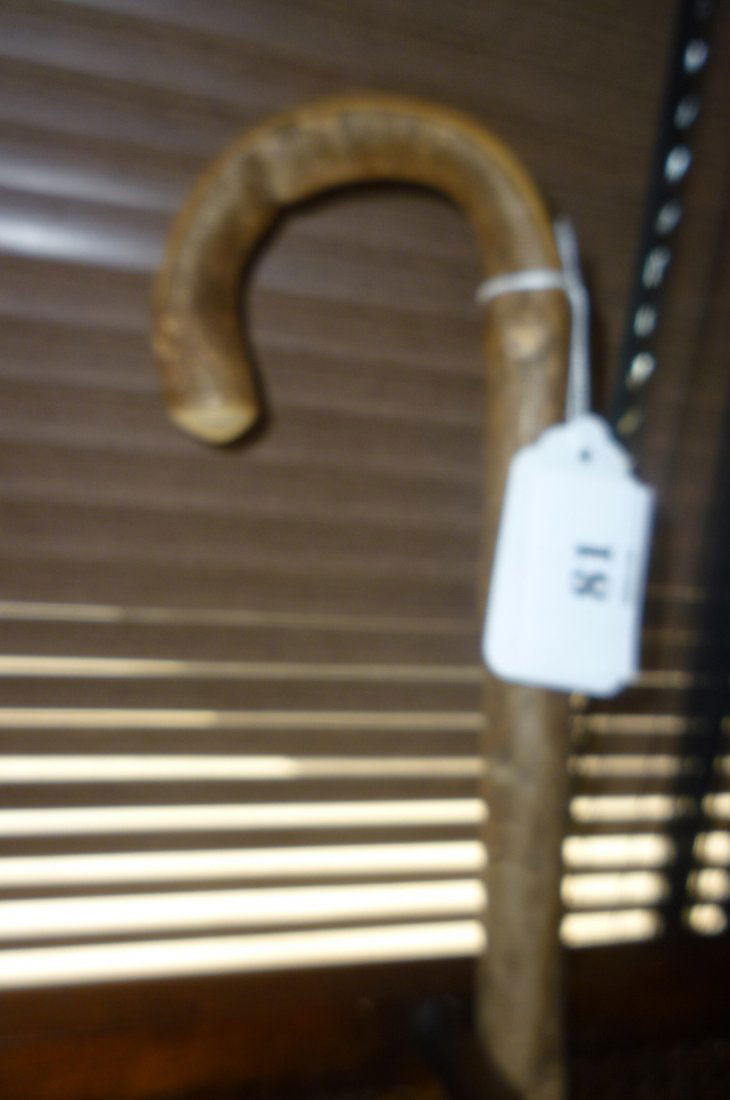 WOOD WALKING CANE, TREE BRANCH BENT WOOD HANDLE, BARK