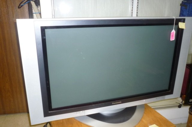 PANASONIC FLAT SCREEN TV 2004, 39" PLASMA - Nov 17, 2013 | The Auction ...