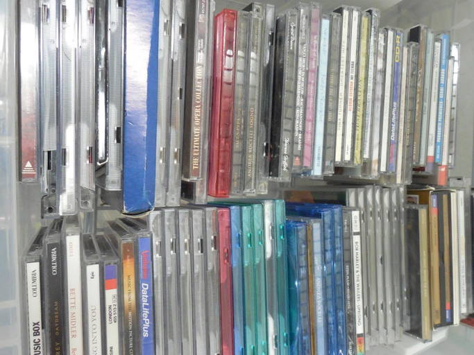 Large Cd Cvollection