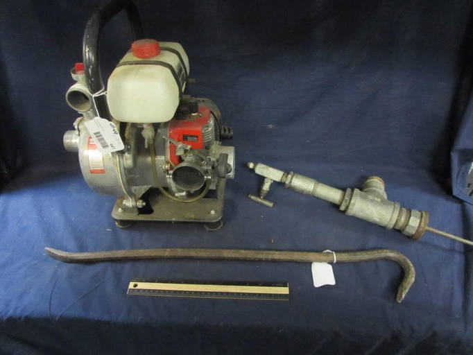 Gas Powered Pump And Crowbar (3)
