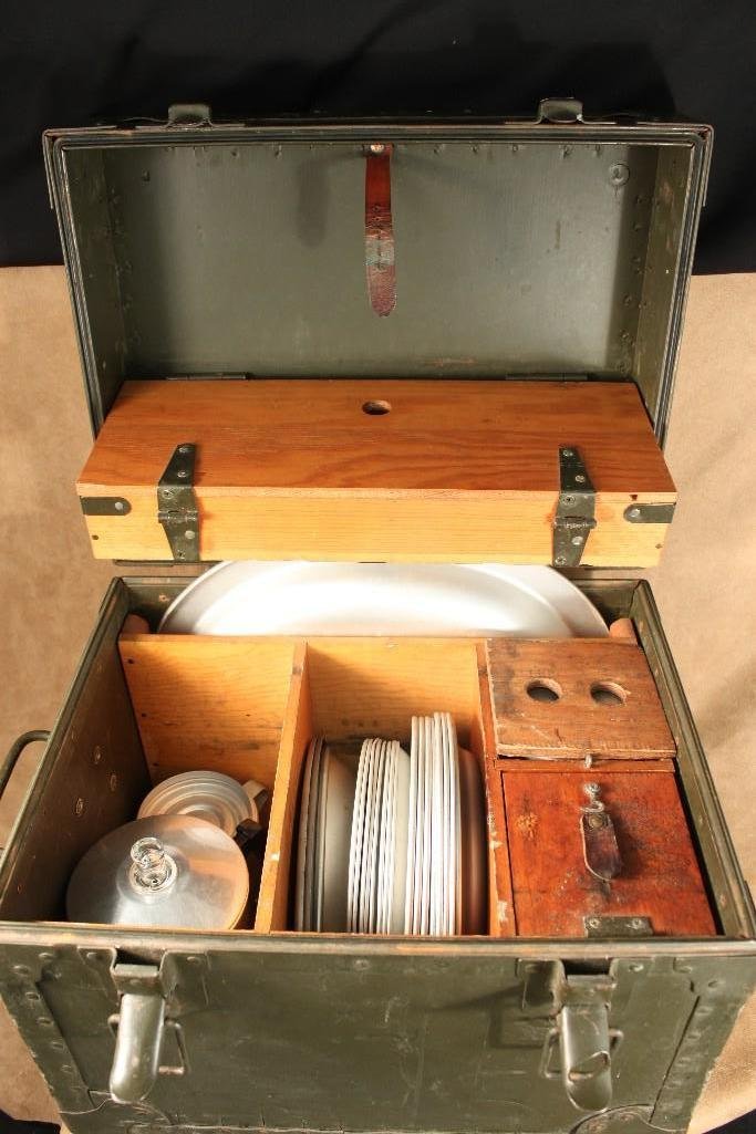 U.S. Army Mobile Mess Kit - Jan 04, 2015 | The Auction House Sacramento ...