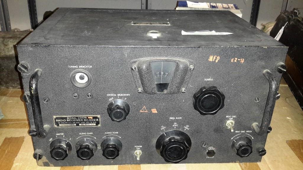 Post WWII US Army Radio Receiver