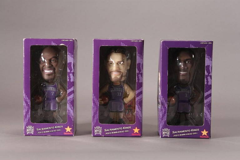 Sacramento Kings 2003 Bobblehead Doll (3)