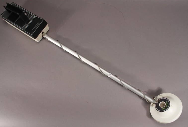Brinkmann Treasure Sensor 3000 - May 03, 2015 | The Auction House ...