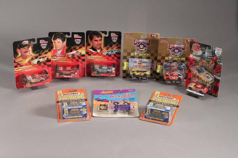Matchbox And Racing Champions Collectible Toy Cars (9)