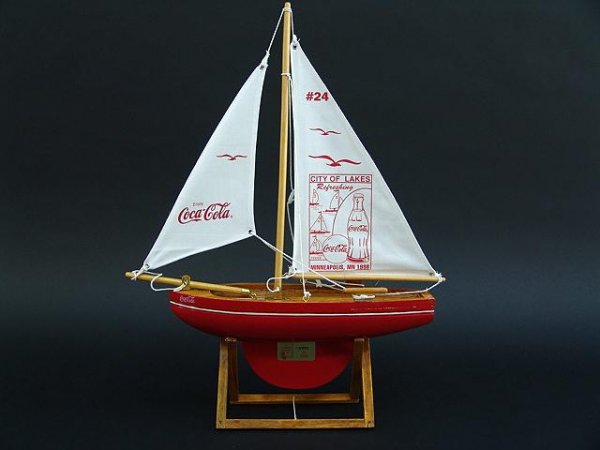 1997 COCA-COLA SAIL BOAT - Sep 29, 2007 | Soulis Auctions in MO