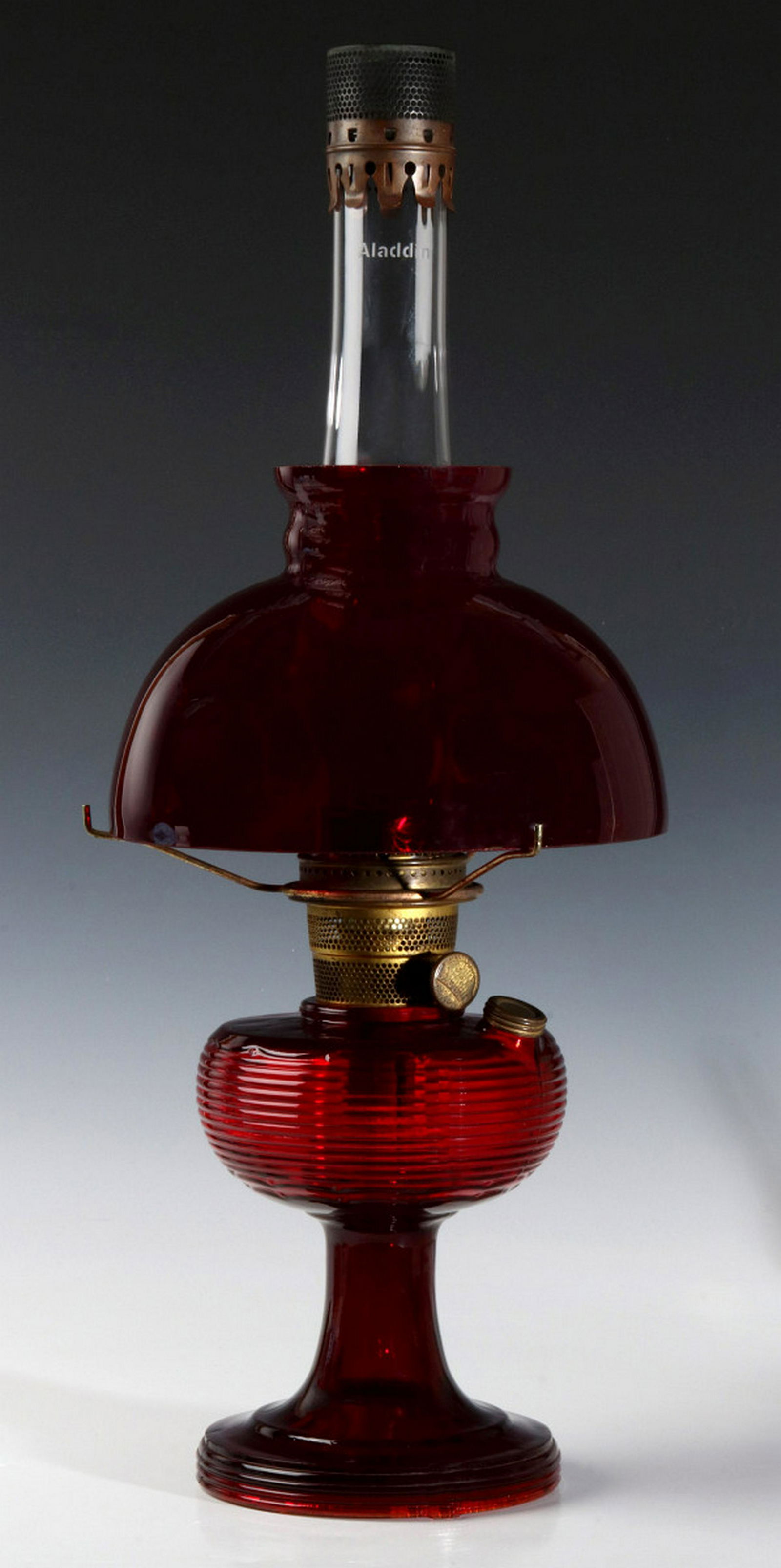 A RUBY RED ALADDIN MODEL B BEEHIVE TABLE LAMP - Sep 14, 2019 | Soulis ...