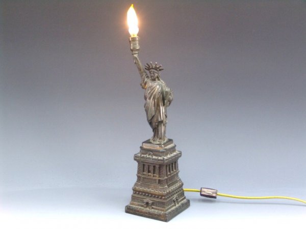213: GREAT VINTAGE STATUE OF LIBERTY LAMP - Mar 08, 2008 | Soulis ...