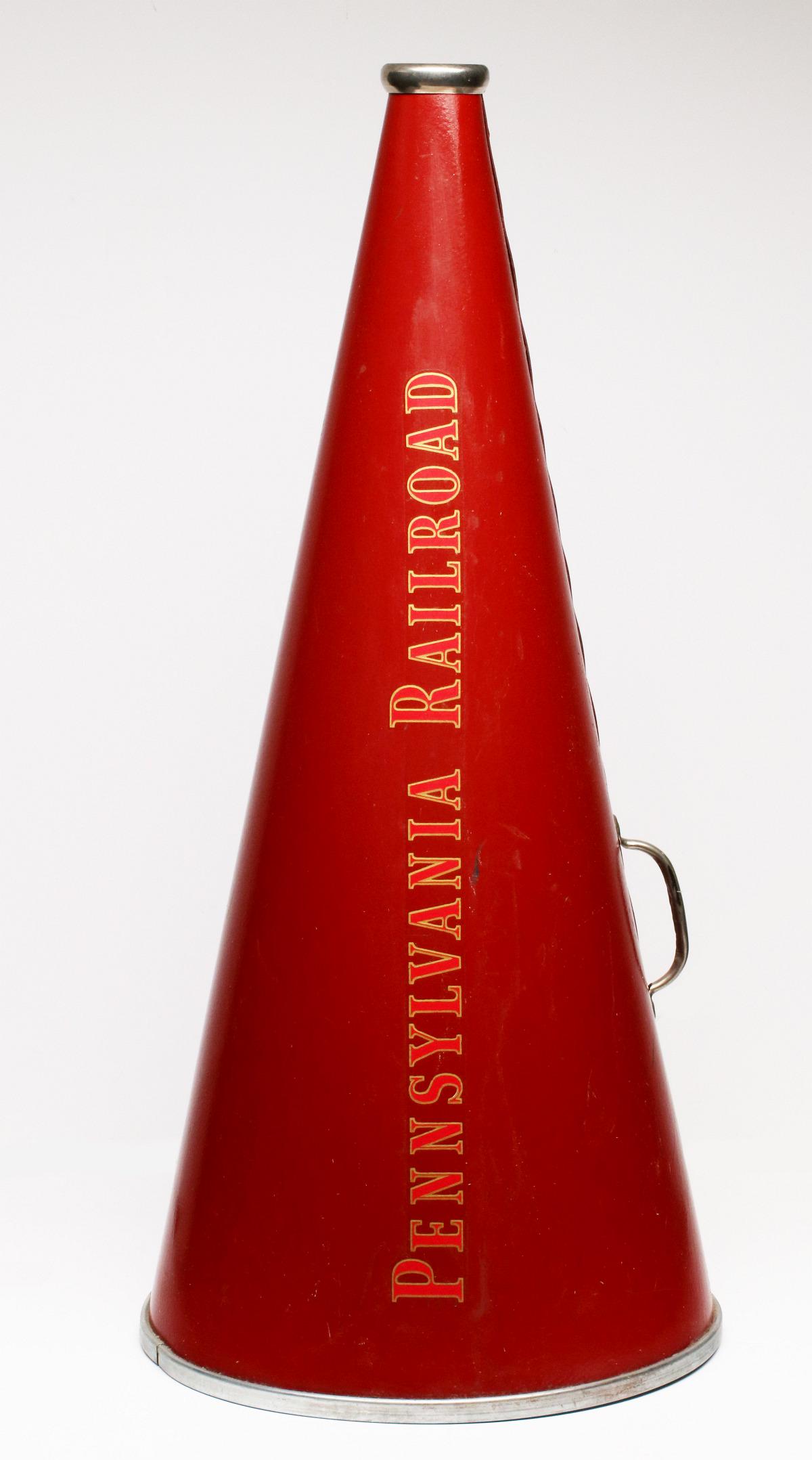 A MID 20TH CENT PENNSYLVANIA RAILROAD PARADE MEGAPHONE - Dec 14, 2019 ...