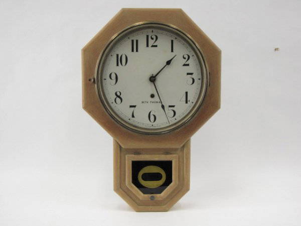 A Seth Thomas Burlington Route Rr Depot Wall Clock