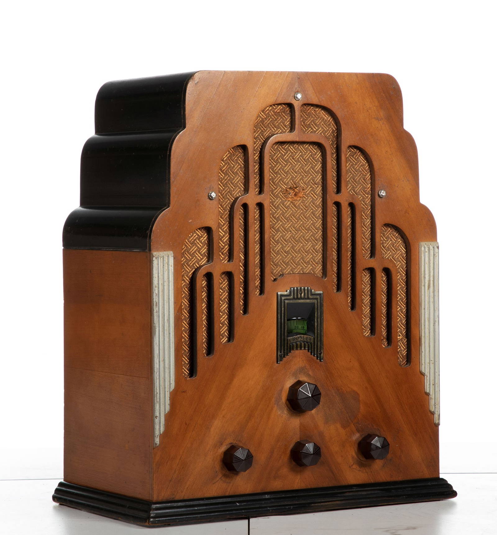 A Seriously Art Deco Tombstone Radio, The Crosley 178 Auction