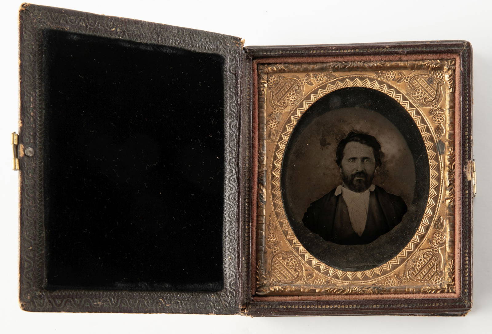 Unusual Case With Two Ambrotypes Of The Same Gentleman Auction