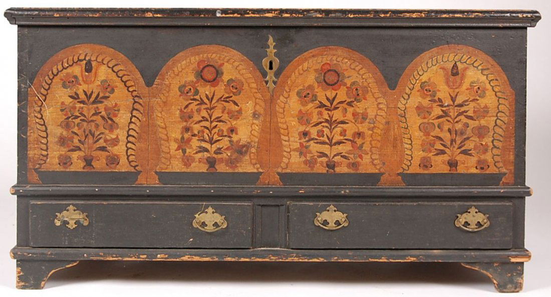 PAINT DECORATED DOWER CHEST IN BERKS COUNTY PA STYLE