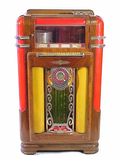 Wurlitzer Model 600 Jukebox In Good Unre