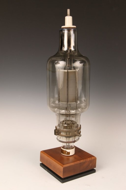 WESTERN ELECTRIC 251-A VACUUM TUBE DISPLAY