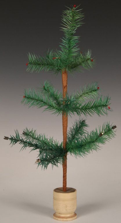 VICTORIAN FEATHER TREE