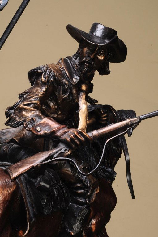 VIC PAYNE (BORN 1960) BRONZE SCULPTURE