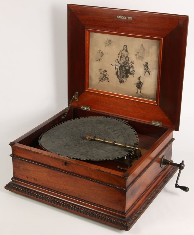 CIRCA 1890S REGINA DOUBLE COMB DISC MUSIC BOX