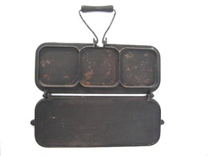 The Canton Folding Cast Iron Griddle, 1898
