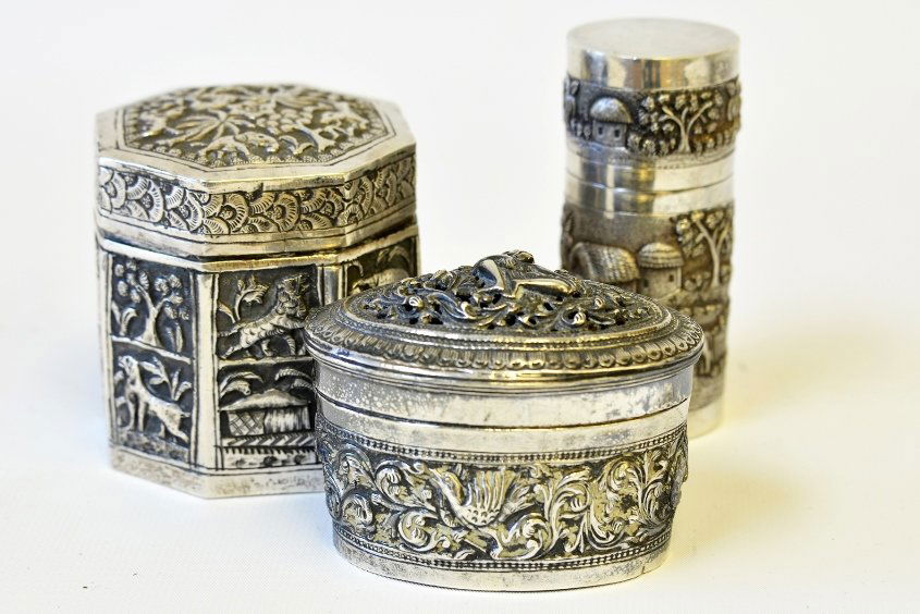 A Set of Three Indian Silver Decorative Boxes - Nov 23, 2013 ...