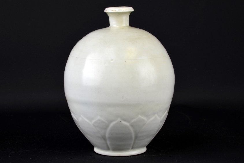 A Pair of Chinese Ding Ware Vases - Mar 13, 2015 | Waterford's Art ...