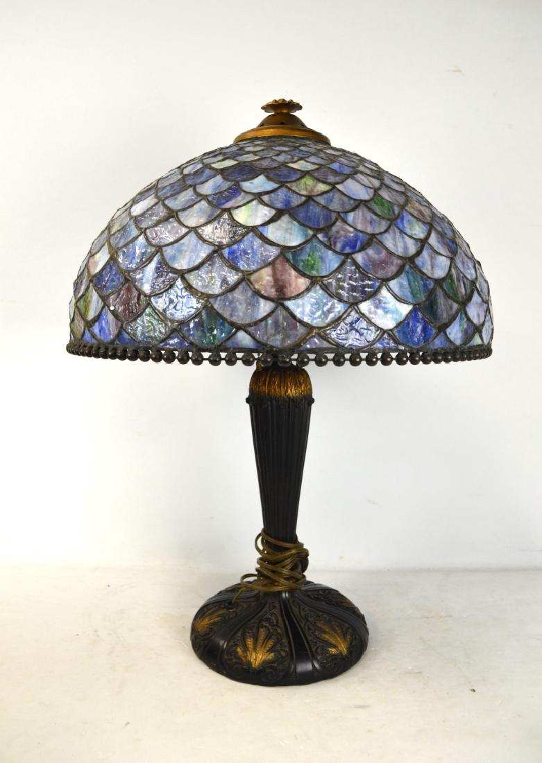 Tiffany Style Lamp with Fish Scale Shade