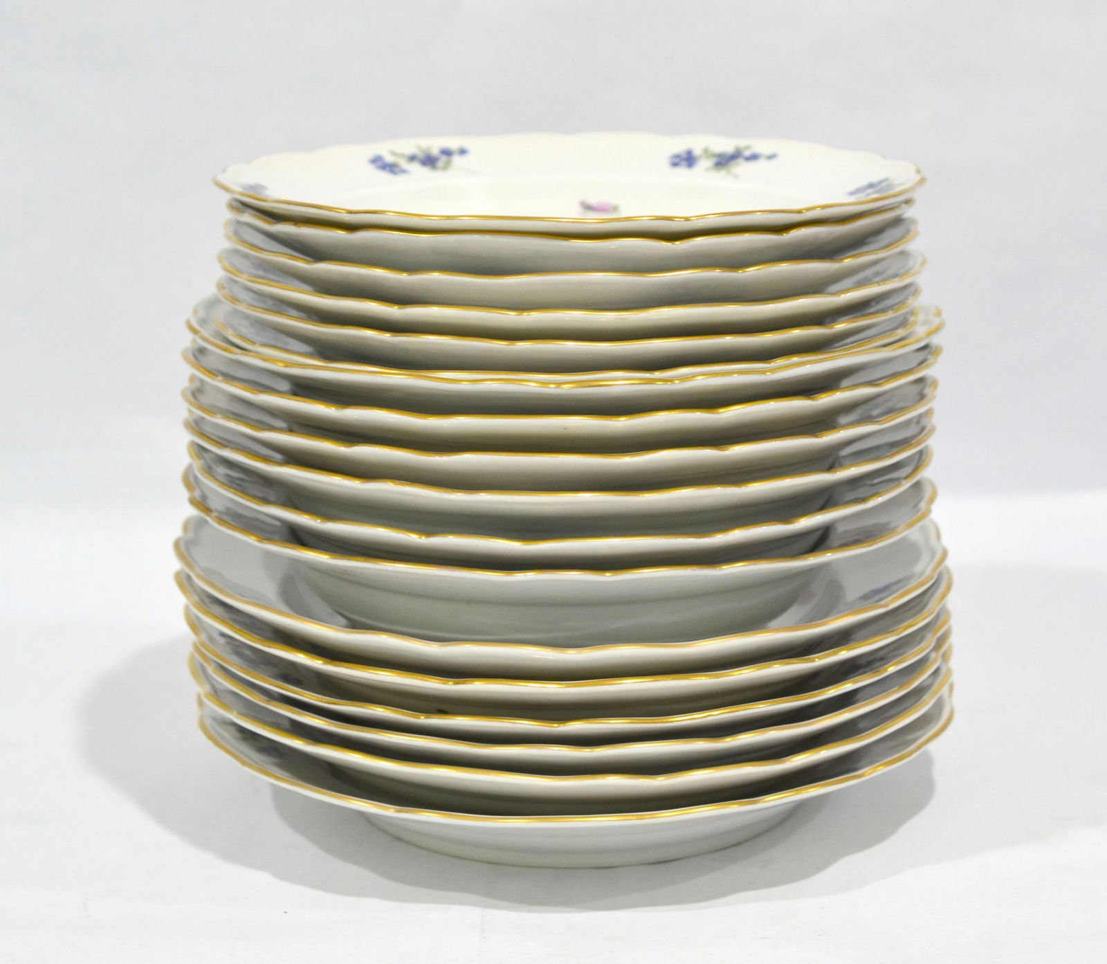 18 Pcs Of Royal Vienna Plates