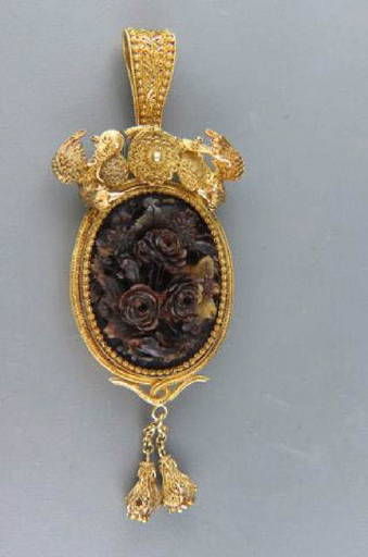 19th Century 20k Gold Carved Tortoise Shell Locket