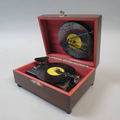 Thorens Disc Music Box (#0577) on Apr 02, 2022 | Richard D. Hatch ...