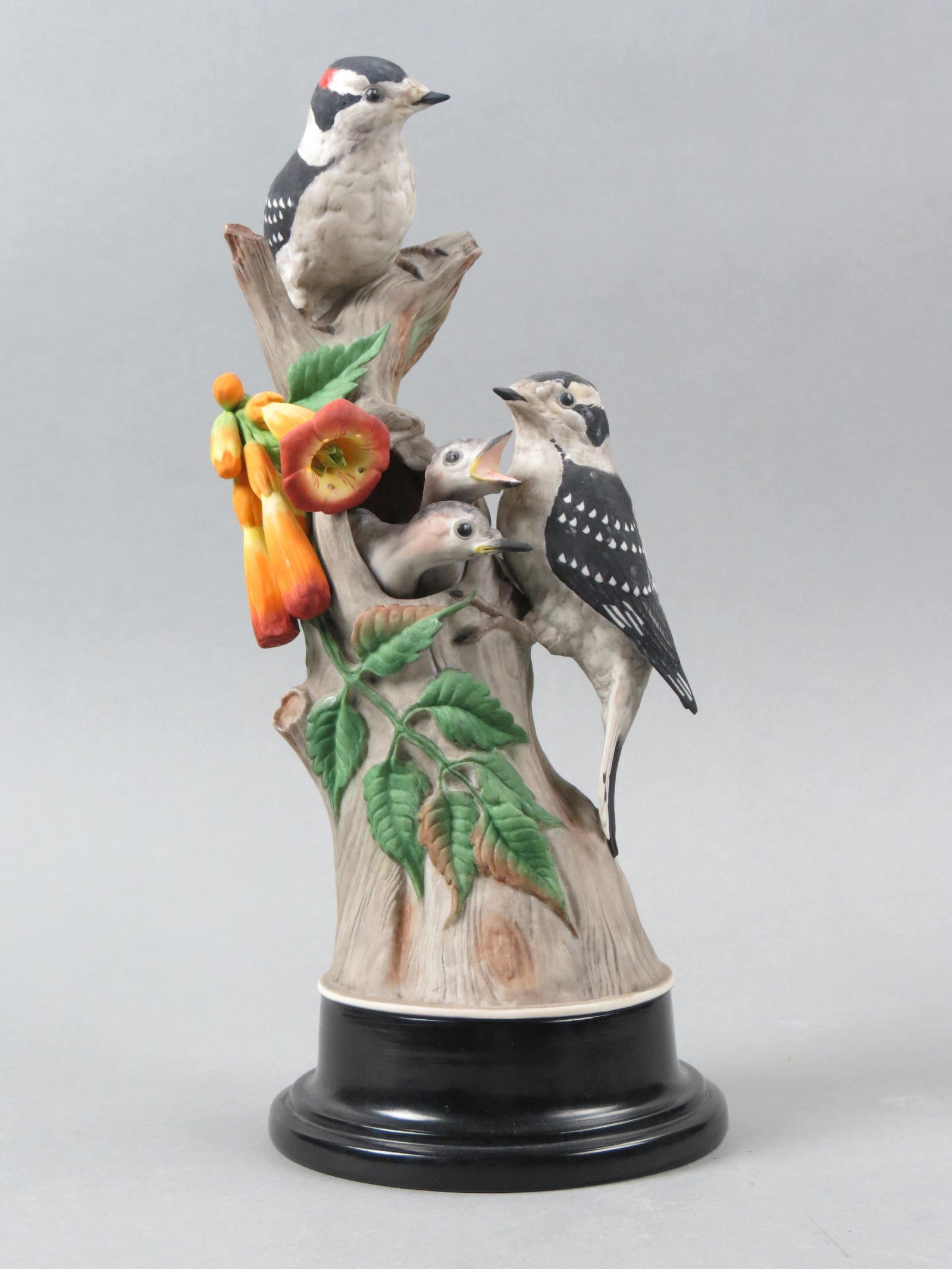 Boehm Porcelain Figurine "downy Woodpecker", With Trumpet Vine, #427 ...