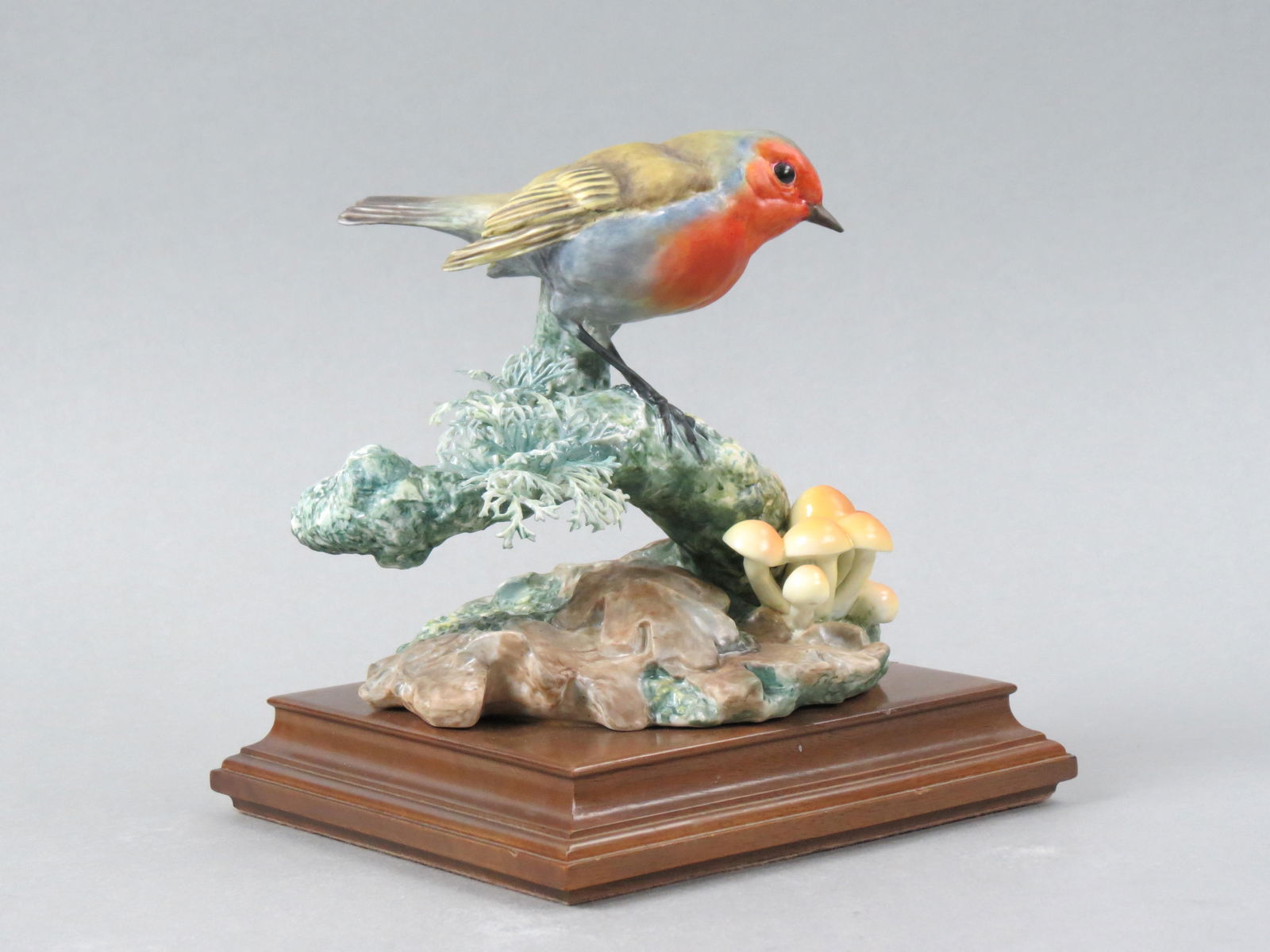 Royal Worcester Bird Figurine By Dorothy Doughty, "robin", 6 3/4" Plus ...