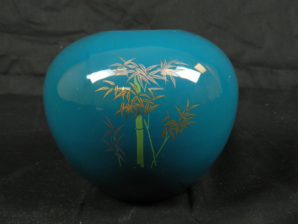Sone China Nagoya Teal Urn With Gold Accent