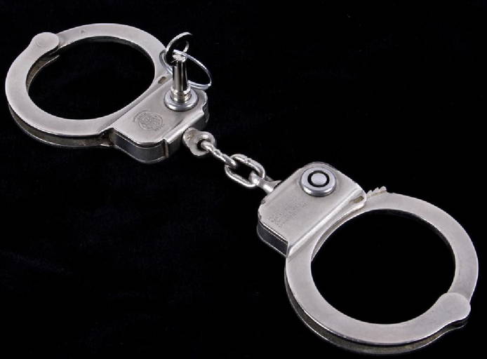 Smith & Wesson Model 94 High Security Handcuff