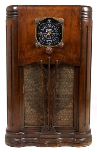Zenith Model 10 S 153 Console Radio