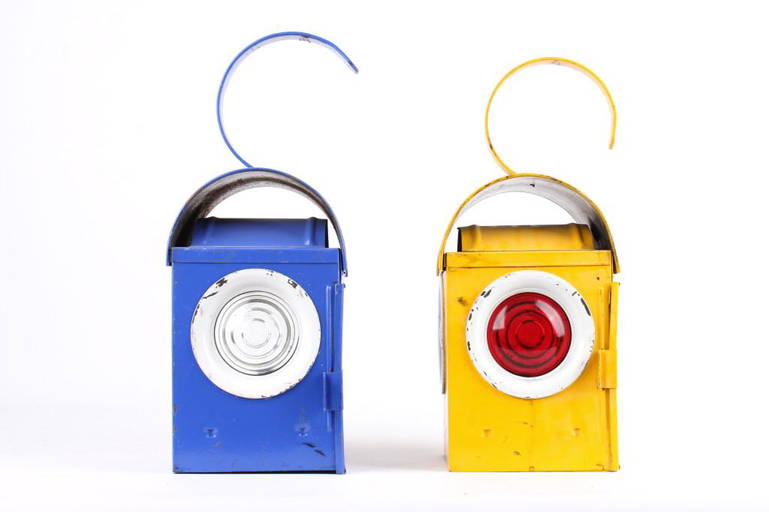 England Dodo Bat Railroad Traffic Lanterns