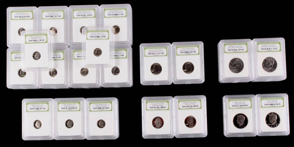 100 Encased Coins This Lot Includes 100 Encased Co