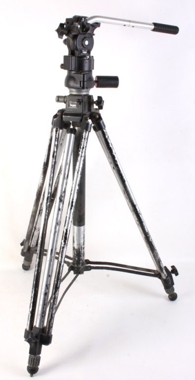 Bogen Model 3040 tripod & Bogen 3063 Head