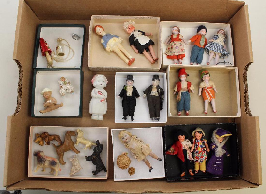 LOT OF SMALL ANTIQUE & VINTAGE DOLLS, MINIATURES.