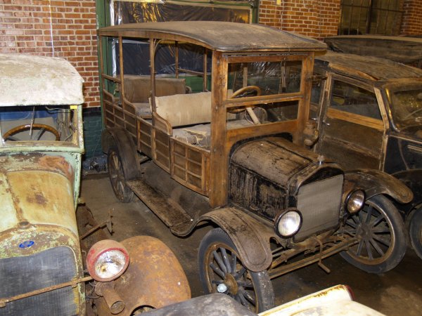 30: 1922 FORD MODEL T WOODY WAGON