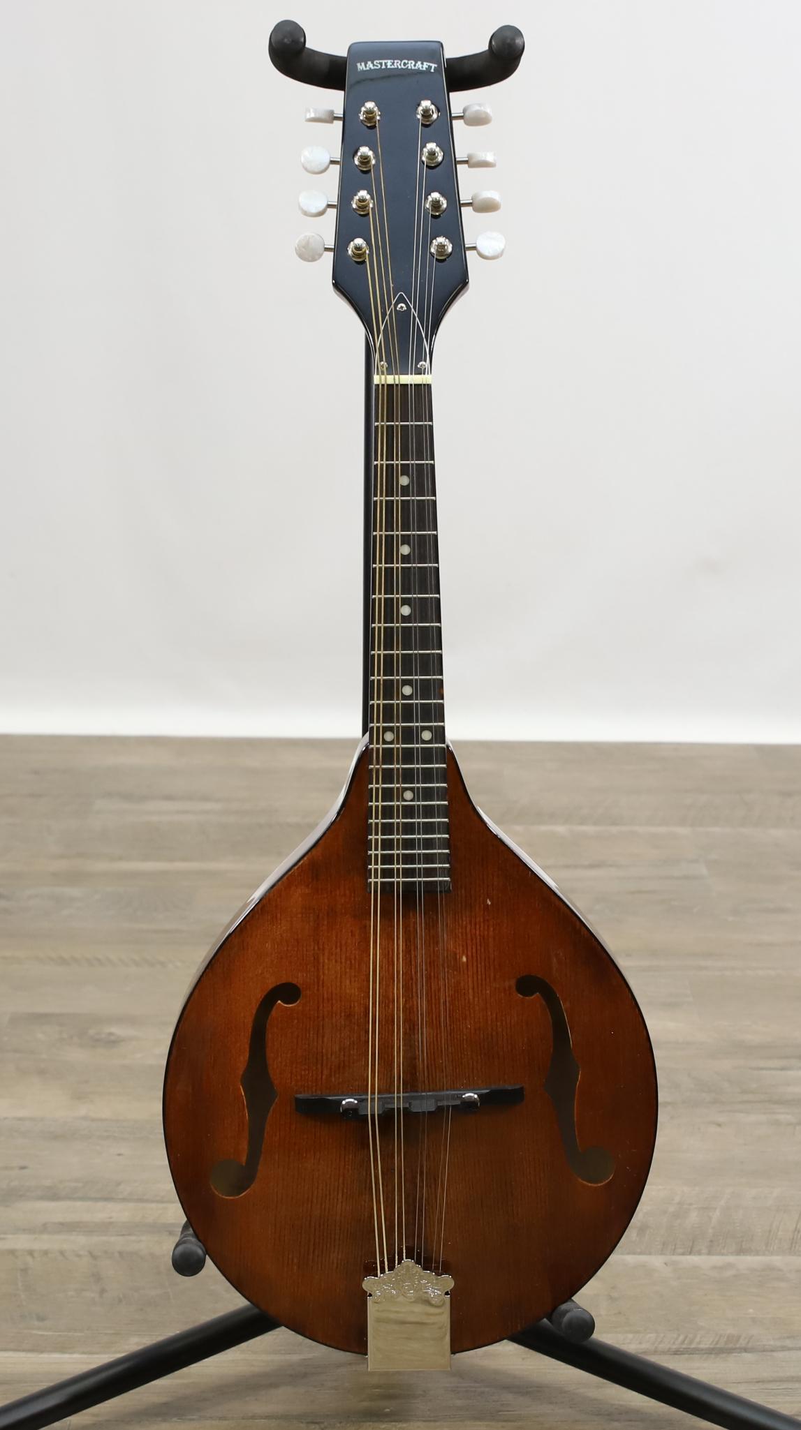 Mastercraft Mandolin - Feb 22, 2022 | Alderfer Auction in PA