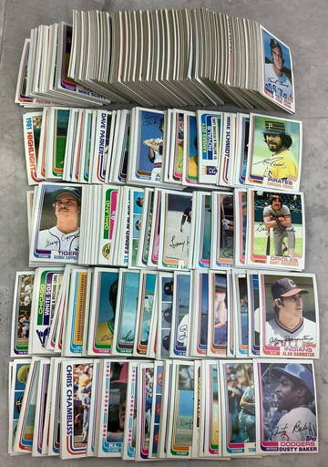 Complete 1982 Topps Baseball Cards Set