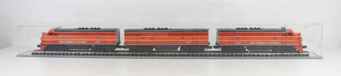 Lionel O Gauge Southern Pacific Merger Set And