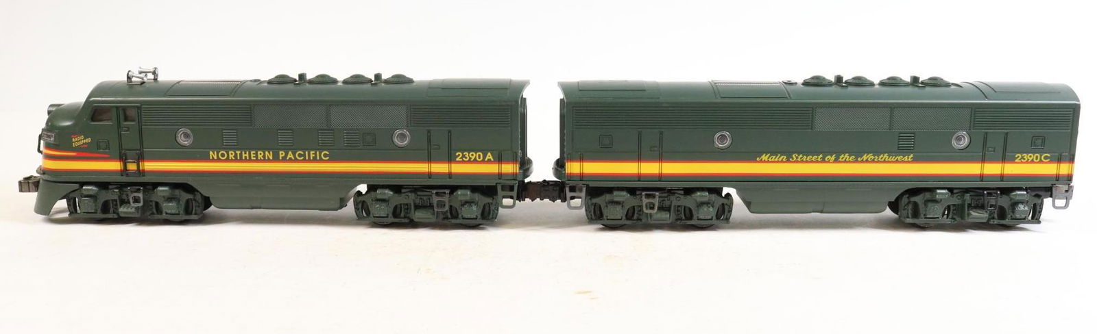 Lionel Diesel Engine Set Auction