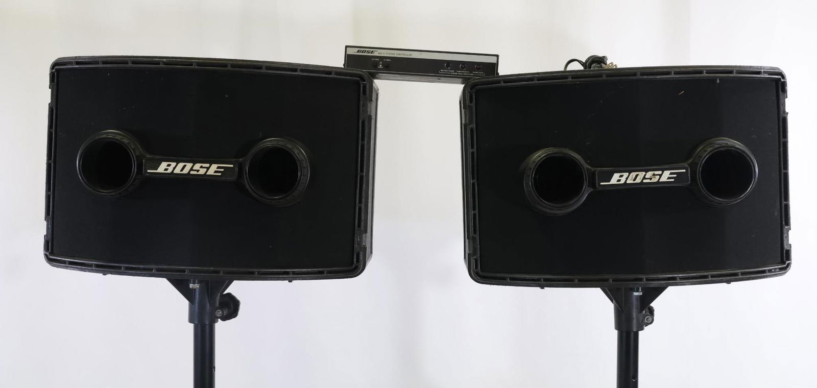 Bose 802 Speakers And Controller Auction