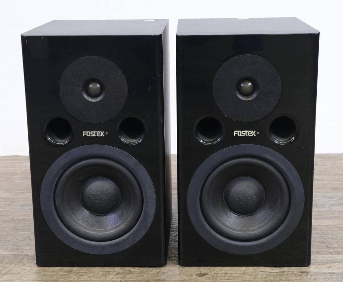Pair Of Fostex Pm-1 Mk2 Monitors Auction