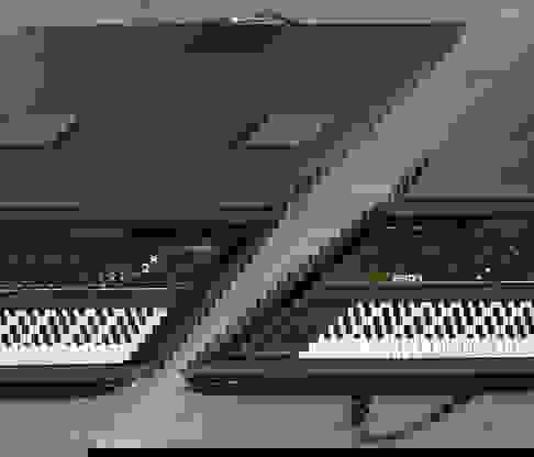 Ensoniq Esq-1 Synthesizer Auction